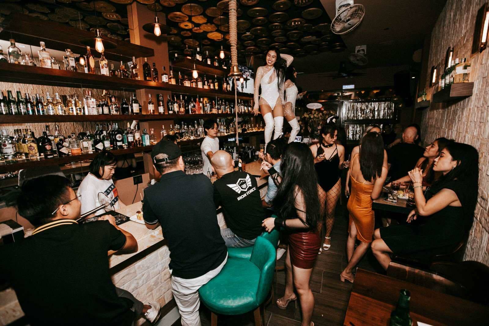 5 Best Ho Chi Minh City Girly Bars - Bar 22 Ho Chi Minh City